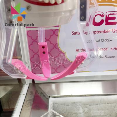 Cina Età 3 anni Certificato CE Coin Operated Style Vending Claw Crane Machine per bambini in vendita