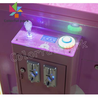 Cina Colorato Parco gru Claw Machine personalizzato per le vostre esigenze in vendita