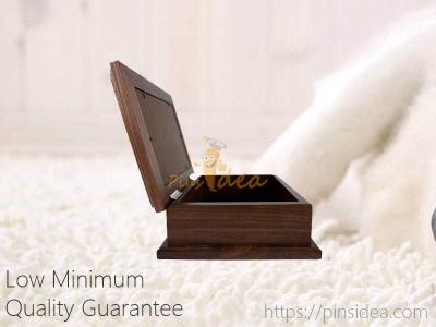 China Good Quality Pine Wood Walnut Color Photo Frame Pet Aftercare Tribute Keepsake Urn Chest Box, LOW Minimum Order for sale