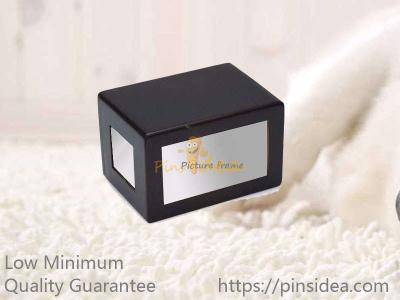 China Good Quality Traditional Matte Black MDF Wooden Pet Urns for Dogs and Cats, Small Order, Quality Guarantee for sale