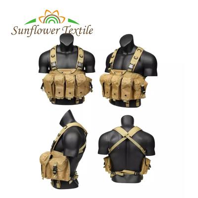 Cina Dimensione tattica di campeggio di nylon di Rig Magazine Pouches Vest Adjustable del petto in vendita