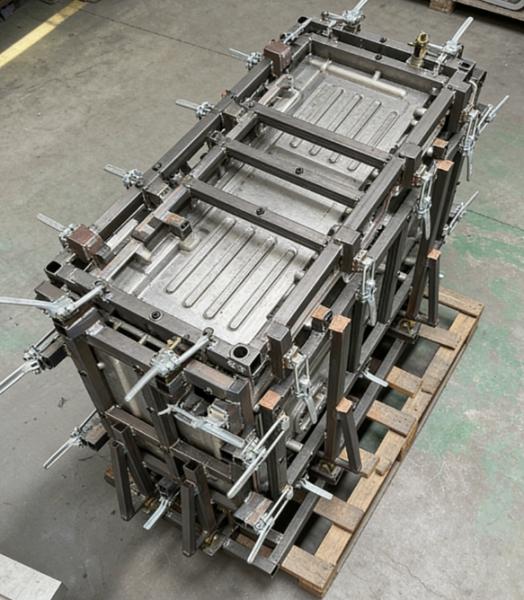 Quality Custom PE Rotomolding Fuel Tank with High Temperature UV and Corrosion Resistance for Diesel and Oil Storage for sale