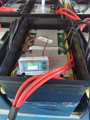 Cina Batteria del fosfato del ferro del litio di M8 Bolt 12.8V 78Ah costruita in BMS in vendita