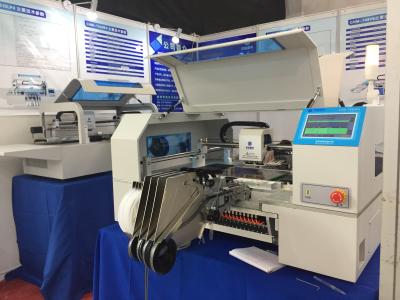 China De Oogst van 60 Voedersbenchtop SMT SMD en de Autovoeder van de Plaatsmachine met 2 CCD-camera's Te koop