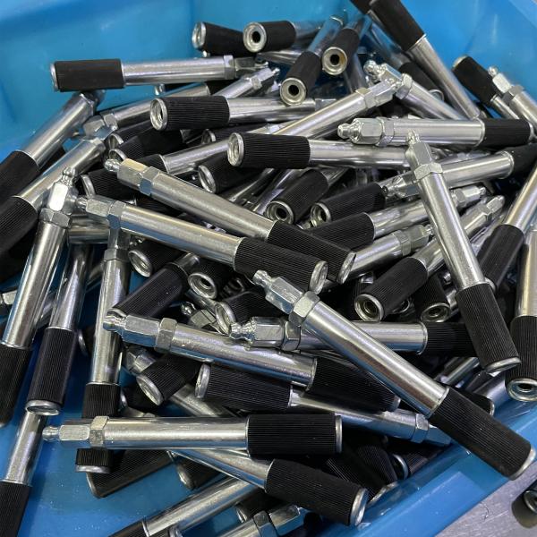 Quality L-A8 Building Coating 14*115mm Graphic Aluminium Injection Packers for sale