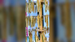 Golden pen tip with vacuum-coated film layer