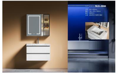 China Sanitarios de baño de tamaño personalizable para baños de hotel y villas, resistentes al agua, iluminados y fáciles de limpiar en venta