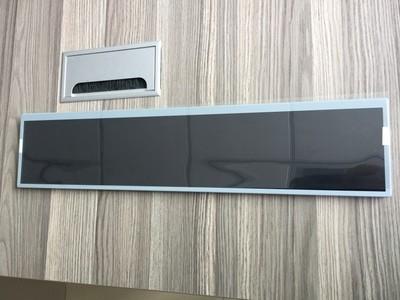 300CCD / M2 ストレッチ式LCDディスプレイ 1920 * 360 ピクセル スマートキャビネット用バーLcdディスプレイ