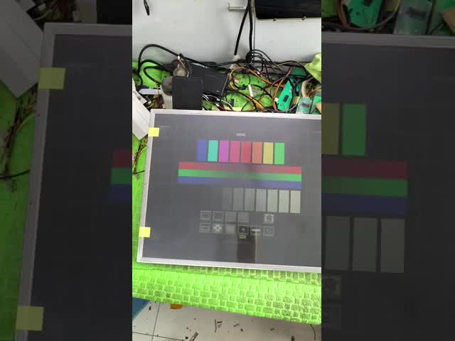 Panel de LCD industrial de 19 pulgadas LQ190E1LW02 300cd/M2 86PPI 5.0V 30PIN