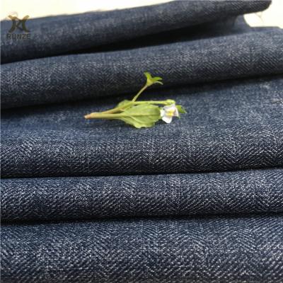 China 175GSM Soft Flow 250D Polyester Cation ATY Garens Geweven Haringbone Stof voor Down Jackets Te koop