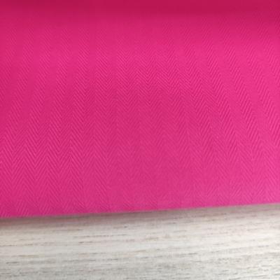 中国 100%ポリエステル ヘリングボーン 織物 150D 男性用 スーツとパンツ 販売のため
