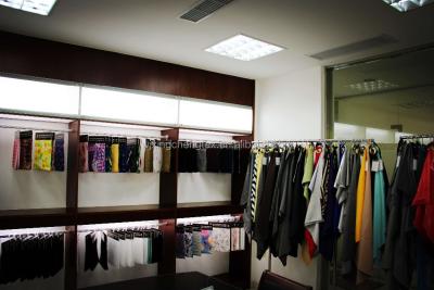 Cina T400 di alta qualità 100% poliestere tessuto estensibile mini matt in vendita