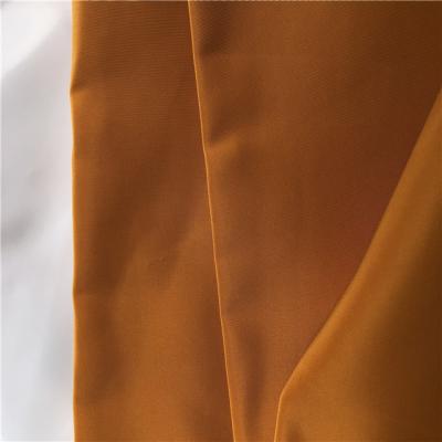 Cina Densità personalizzabile tessuto di pelle di pesco 112GSM poliestere in microfibra per pantaloni da spiaggia in vendita