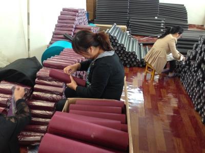China 1.25M × 10M Table Cloth Non Woven Fabrics , 70gsm  non woven cotton fabric for sale