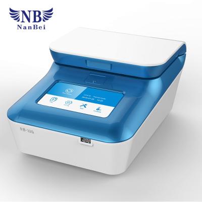 Cina 32 macchina termica portatile di PCR di Cycler dell'attrezzatura di laboratorio di biotecnologia di capacità del foro 0.2ml in vendita