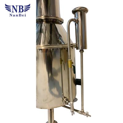 China Elektrische het Verwarmen Toren Dubbele SS 200L/H Water Distillerende Apparaten Te koop