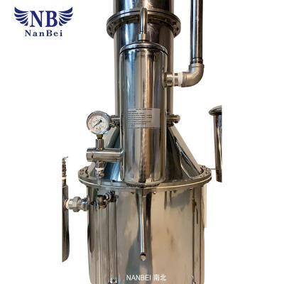 China Elektrische het Verwarmen Toren Dubbele SS 200L/H Water Distillerende Apparaten Te koop