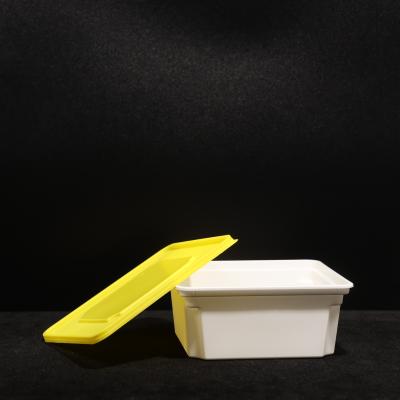 Cina Imballaggio a prova di perdita di frutta Scatola da pranzo in PP Scatola fast food con capacità di 700 ml e stampa del logo personalizzato in vendita