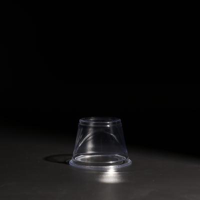 Cina Coppe in PET in plastica trasparente con coperchio e cannucce per bevande fredde in vendita