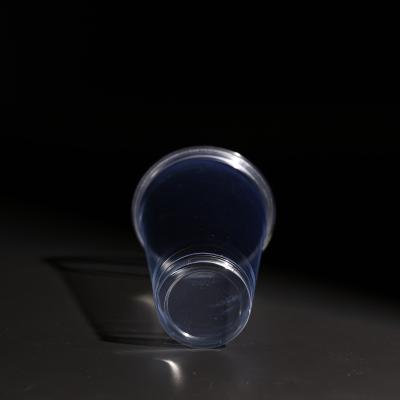 Cina Tazze di PET in plastica stackabile trasparente con coperchio per il caffè freddo in vendita