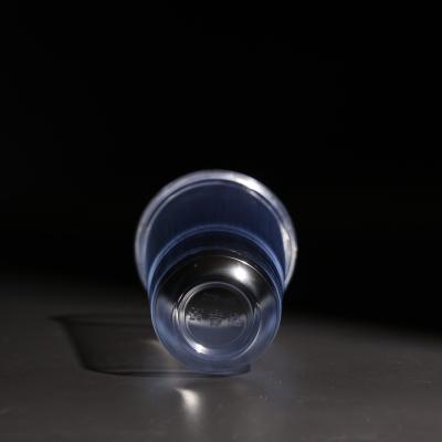 Cina 18OZ Tazze di PET personalizzate con coperchi e cannucce per bevande fredde in vendita