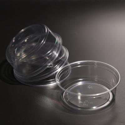 중국 맞춤형 로고와 평평한 뚜껑을 사용할 수 있는 주스 및 버블티용 돔형 뚜껑 플라스틱 일회용 컵 판매용