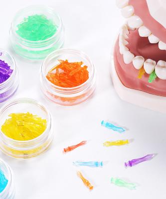China Do sistema secional dental da matriz do ISO faixa plástica Diamond Wedges W4 2,0 da matriz à venda