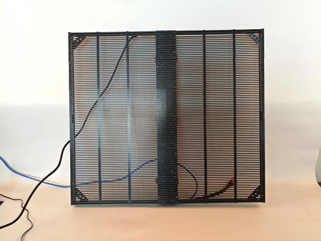 Ultra Clear Transparent LED Screen for Storefronts P2.6 Retail 500MM *1000MM Commercial Transparent Display