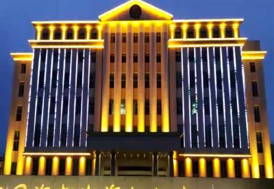 China Outdoor Flexible RGB Full Color Transparent LED Pixel Mesh Bildschirm Vollfarbe P41.5 Leichtgewicht Net Video Vorhang Anzeige zu verkaufen