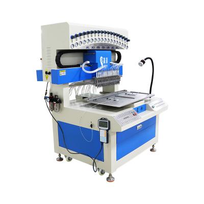Cina 2D 3D Figura di cartone animato Silicone Dispensing Machine 18 Colors PVC Patch Maker Machine in vendita