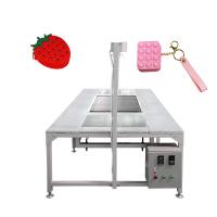 China 150KG High Temperature Silicone Baking Platform for Keychain Making Machine - 2000x1300x1500mm Dimensions for sale