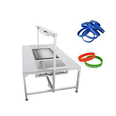 China 150 kg hoogtemperatuur siliconen bakplatform voor sleutelhanger maken machine Te koop