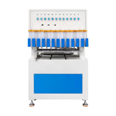 Cina 2D Rubber Patch PVC Patches Machine Extra Long Style per impianti di produzione Potenza massima 1.6kw in vendita