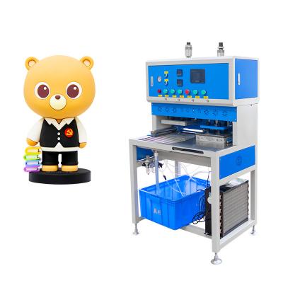 Chine Machine de moulage par pressage à chaud pour les patchs en PVC 2D 3D jouets souples à vendre