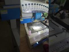 Kautschukpatchmachine PVC-Logo-Patchmaschine 24 Farben mit Computer