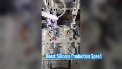 Automatic Silicone Cartoon Craft Dripping Machine PVC Dispensing Machine