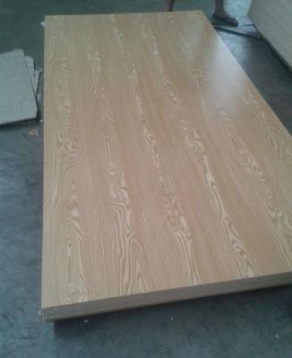China 1220*2440*16,17,18mm poplar core E1/E2 glue melamine laminated MDF for sale
