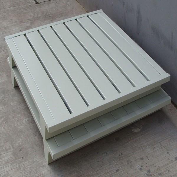 Quality Customized Warehouse Steel Pallet Corrosion Protection Stackable Pallet Racking for sale