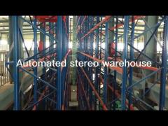 Soluzioni per scaffalature automatizzate in acciaio a colonna verticale con sistema AS/RS blu