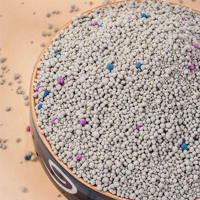 China Easy Clean Bentonite Clay Clumping Litter Dustless Non Sticky Bentonite Cat Litter 25kg for sale