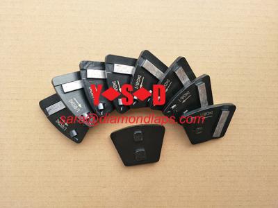 China 2 Segments Lavina Quick Change PCD Chips Diamond Grinding Disc with square base en venta