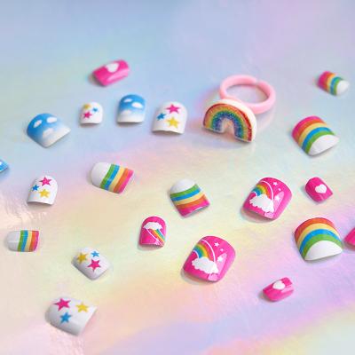 China OEM ODM Crianças Preme em unhas falsas coloridas prontas para usar unhas falsas com anel de plástico à venda