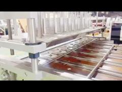 Lineaire machine voor het vullen en afdichten van vloeibare materialen, pasta‘s en verpakkingen van aluminiumfolie