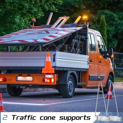 Cina Portatore di cono di traffico montato verticalmente per camion, utensili con piastra di montaggio preperforata, portatore di cono resistente alla corrosione in vendita