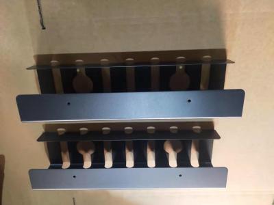 Cina Tenitori di stoccaggio scaffalature Tavolo di gestione dei cavi sotto il tavolo con processo di piegatura in vendita
