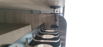 Cina 1 mm diametro del filo e vassoio di gestione del cavo per l'organizzazione sotto la scrivania senza trivellazione in vendita