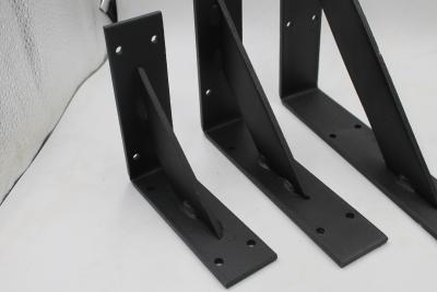 Cina ISO9001 Rohs CE Heavy Duty Weld L-Shaped Shelf Brackets per il supporto fisso e assicurativo in vendita