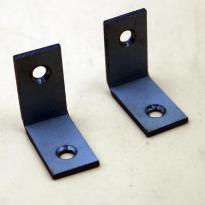 Cina Bracket L in ottone per ripiano galleggiante in legno 40*40mm in vendita
