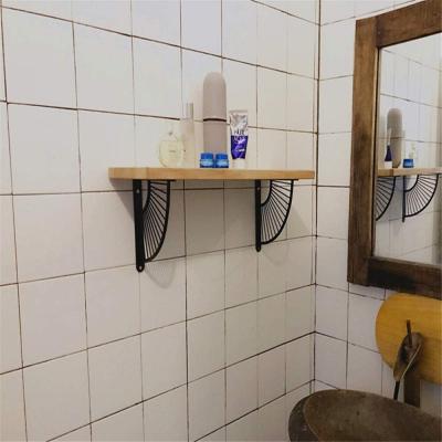 Cina Istruzioni Ripiani galleggianti Customized London Style Decorative Cast Iron Shelf Brackets in vendita