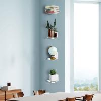 China Wall Mountable Black Floating Bookshelves with Heavy Duty Triangle Bracket Structure for sale